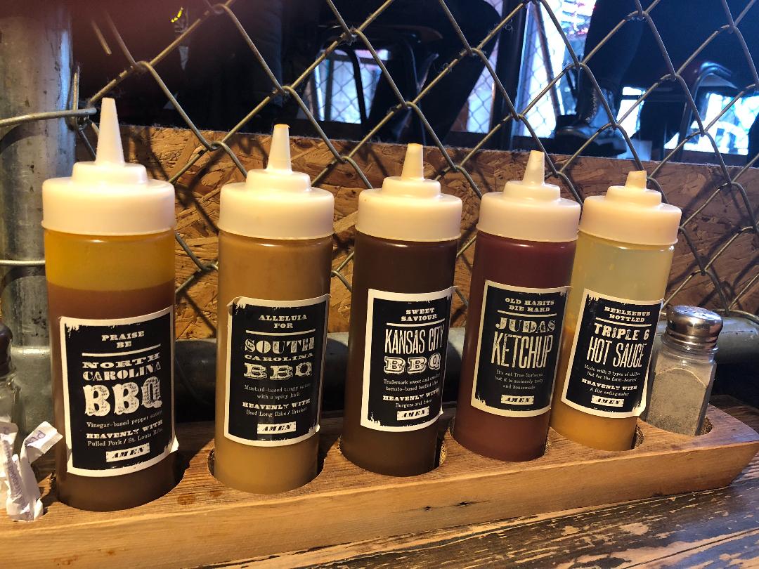 Red’s True BBQ | Jeremy's Food Tour