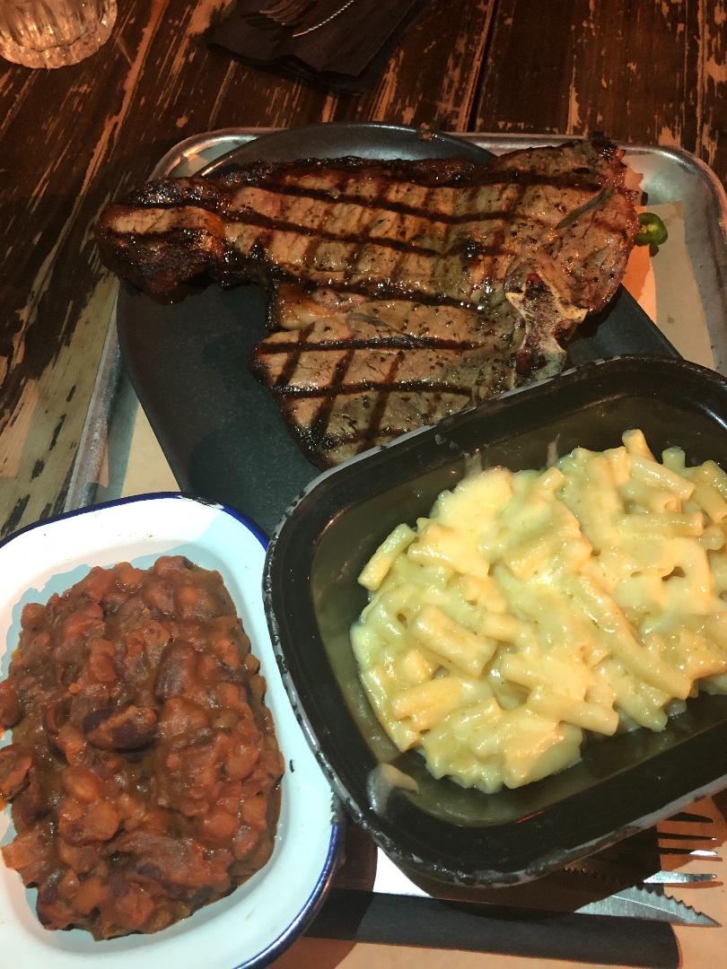 Red’s True BBQ | Jeremy's Food Tour